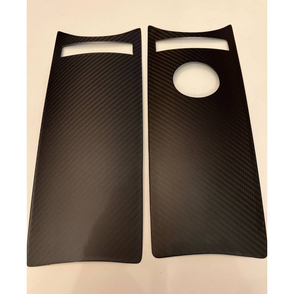 Carbon dash insert for Harley Road King